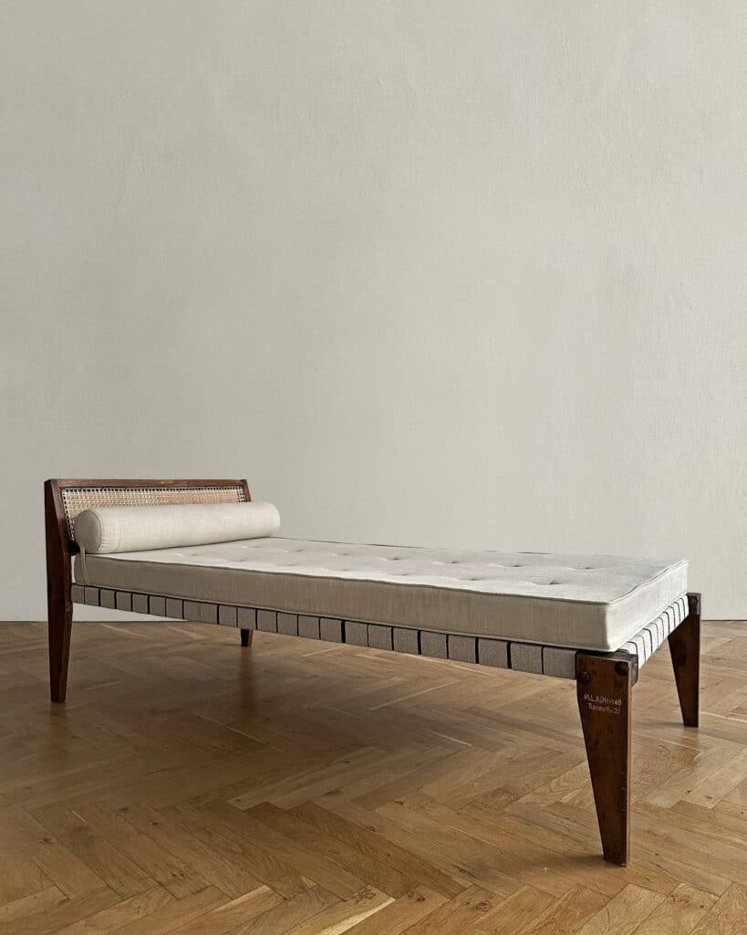 PIERRE JEANNERET, DEMOUNTABLE DAYBED, PJ-L-02-A - RUBY ATELIER