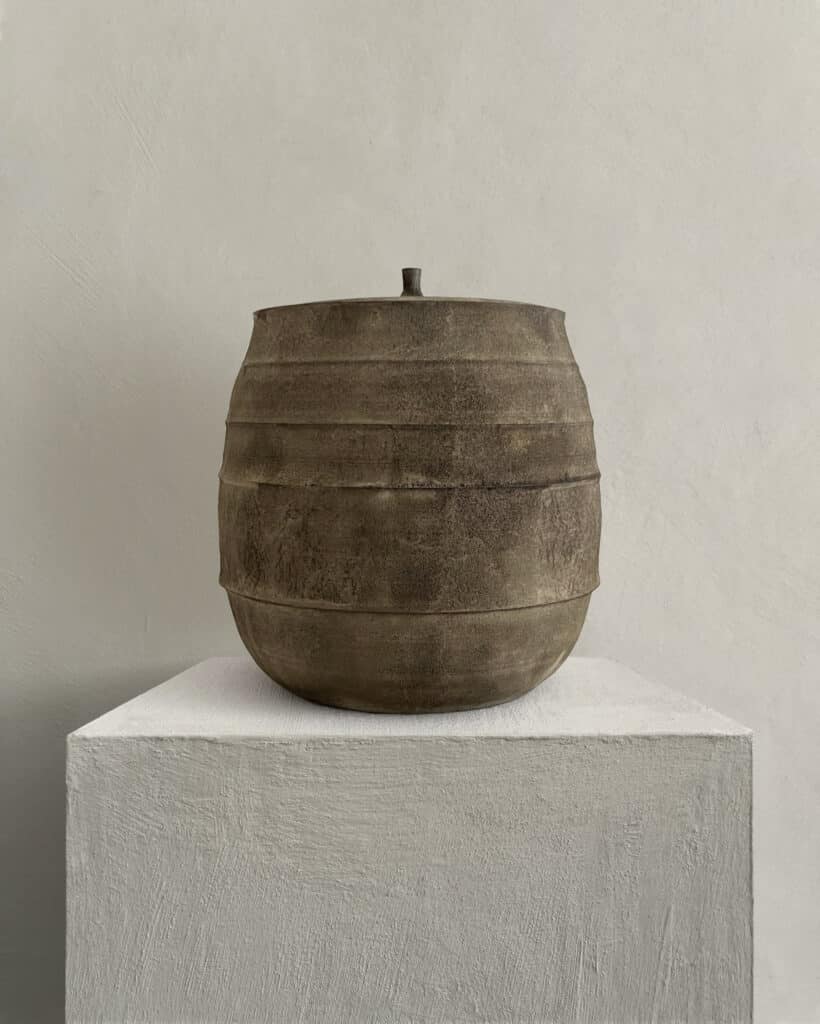 MASAMI TOKUDA, POT WITH LID - RUBY ATELIER