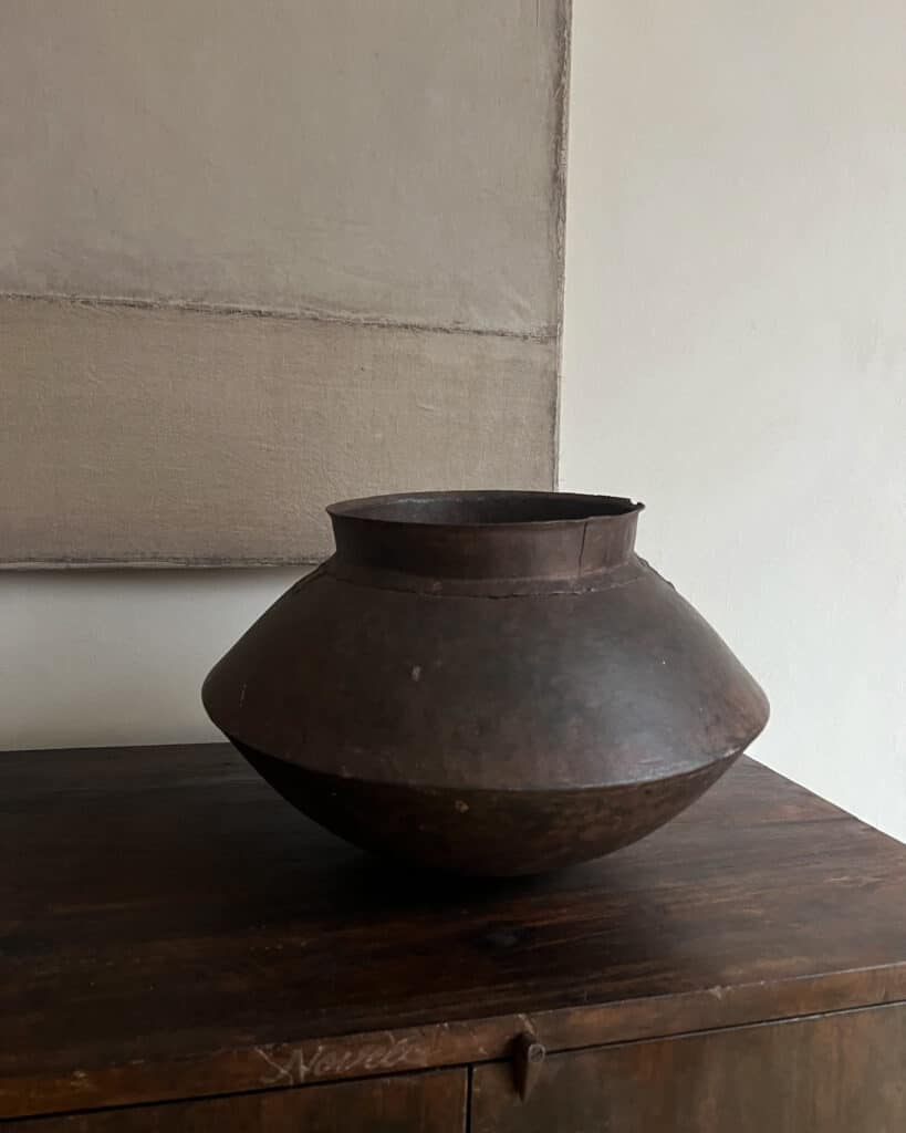 ANTIQUE VESSEL - RUBY ATELIER