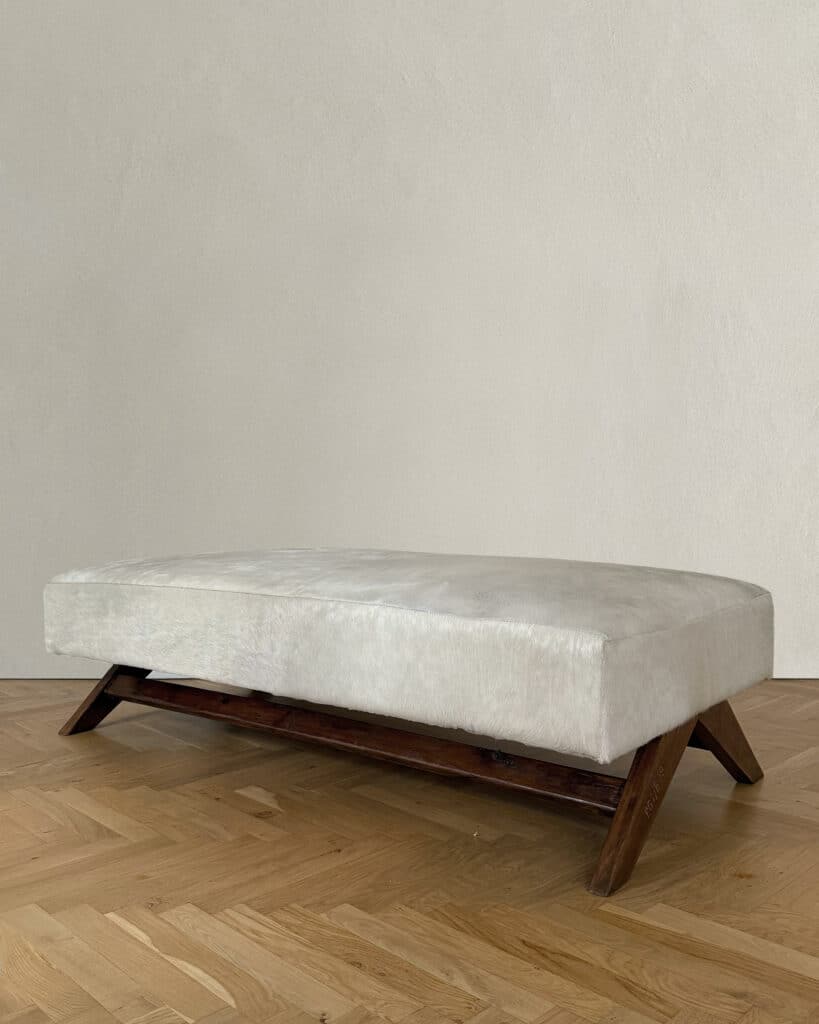 PIERRE JEANNERET, DAYBED, PJ-L-12-A - RUBY ATELIER