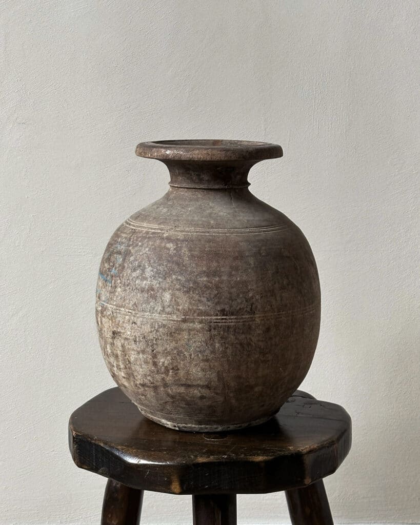 ANTIQUE POT - RUBY ATELIER