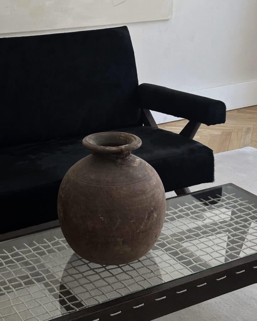 ANTIQUE POT - RUBY ATELIER